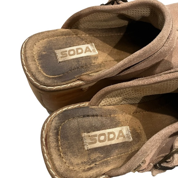 Soda | Shoes | Vintage Rare Soda Suede Mega Chunky Platform Mules ...